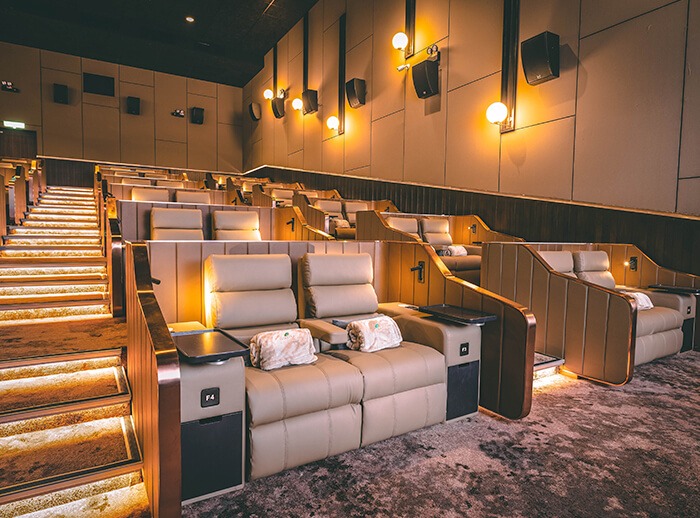 看戏必知 】 电影院 25 种座位类型对比！不要只会买 2D 票啦！🎫🍿